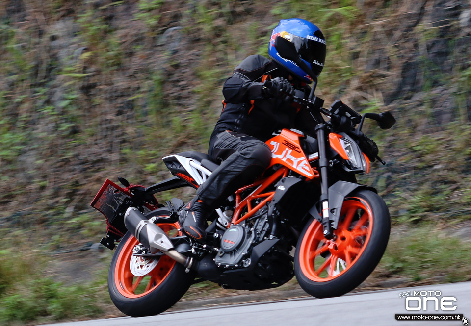 2017 & 2016 KTM 390 DUKE-全面升級入門NK車